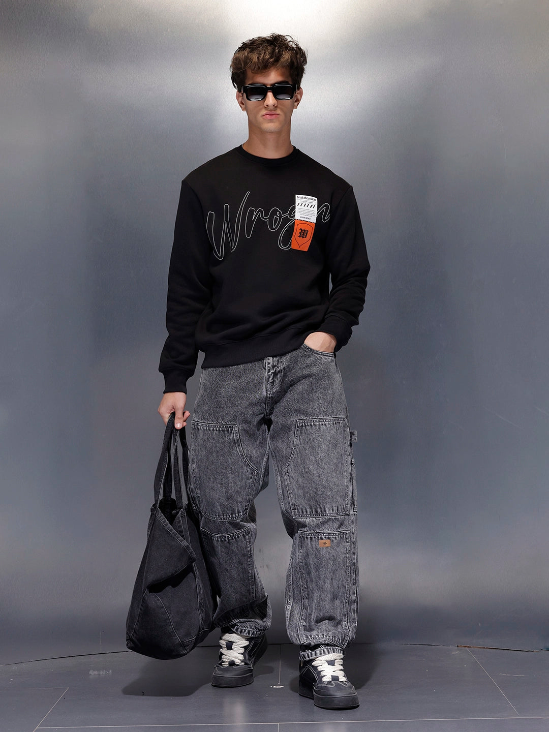 Minimal Script & Patch Sweatshirt | Black – Wrogn