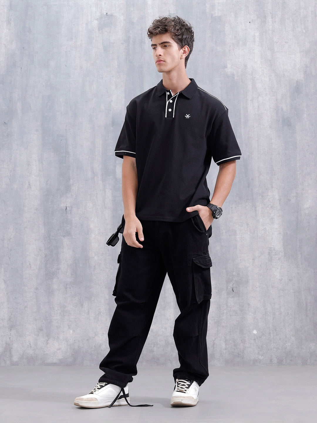 Oversized Polo T-Shirt With Contrast Trim Details | Black – Wrogn