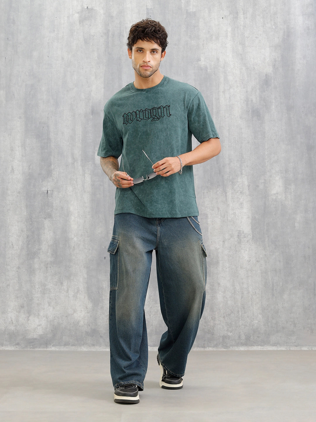 Acid Wash Oversized Fit T-shirt With Embroidery | Dark Green – Wrogn