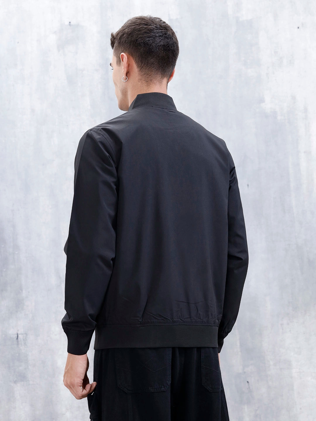 Men's Solid Casual Regular Fit Bomber Jacket | Black – Wrogn