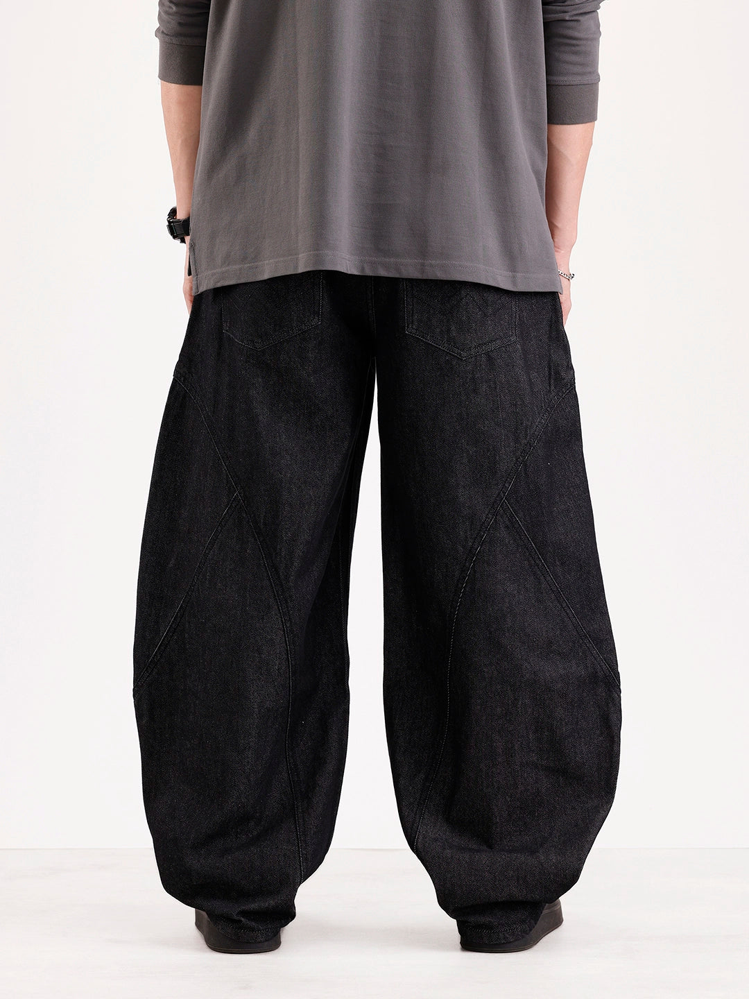 Classic Baloon Fit Jeans | Black – Wrogn